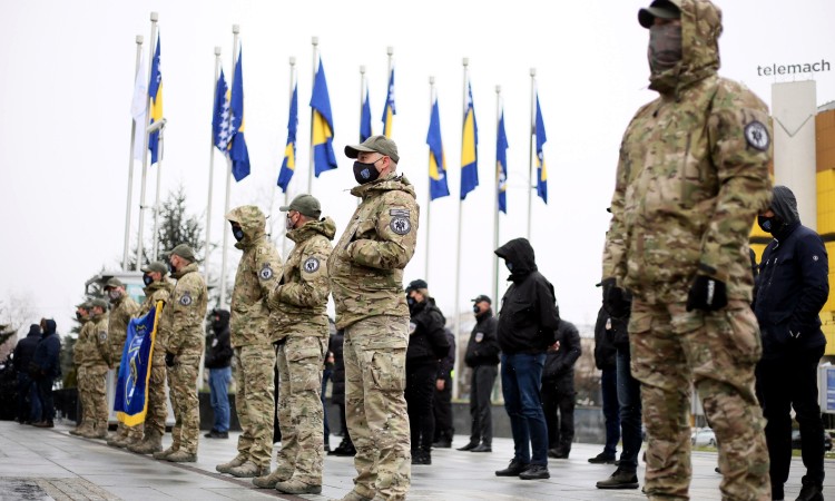U Sarajevu protest zaposlenih u institucijama BiH | Visoko.ba U Sarajevu protest zaposlenih u institucijama BiH | Visoko.ba